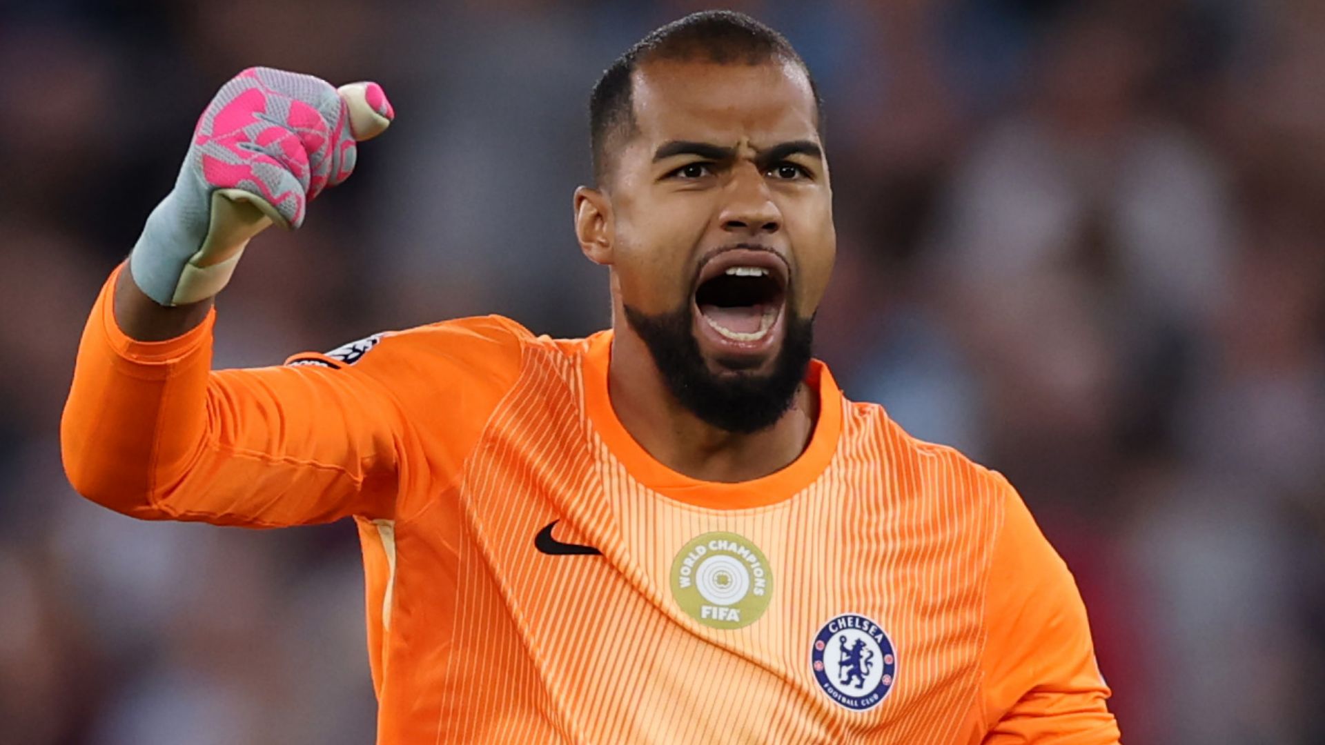'Leave him alone!' - Chelsea goalkeeper Robert Sanchez passionately defended by club legend as ...